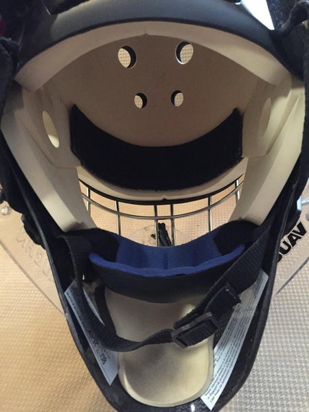 Vaughn VM 8800 Senior Goalie Mask | SidelineSwap | Buy and Sell on ...