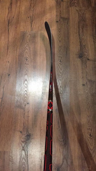 Bauer 1X Lite RH 82 Flex Hossa Pro curve | SidelineSwap | Buy and Sell ...