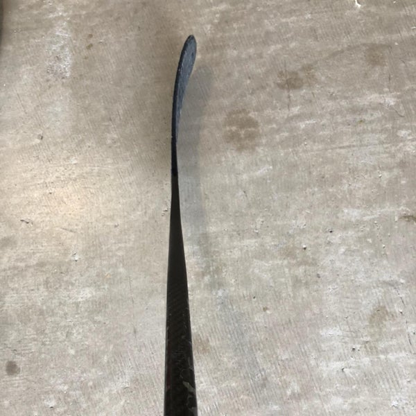 Aleksander Barkov Pro Stock Stick | SidelineSwap | Buy and Sell on ...