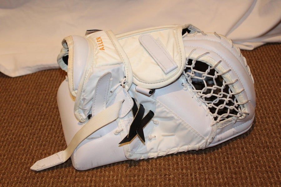 Allen Vaughn Glove | SidelineSwap | Buy and Sell on SidelineSwap