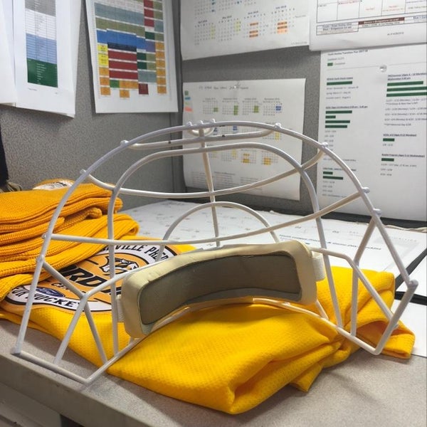 Bauer HM30 Old School Cage | SidelineSwap | Buy and Sell on SidelineSwap