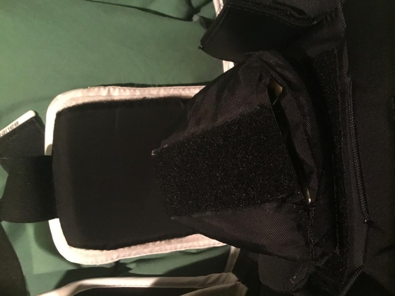 BAUER S170 MEDIUM PADS WITH STRECH TOE TIES PRICE DROP | SidelineSwap ...