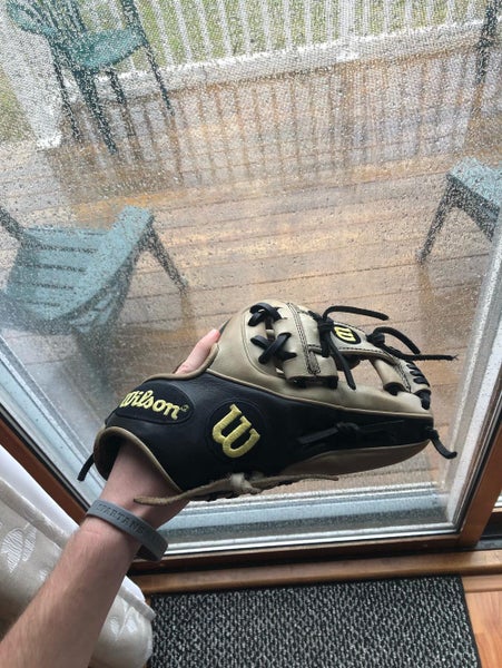 Wilson A2K Ghost Gotm | SidelineSwap | Buy and Sell on SidelineSwap