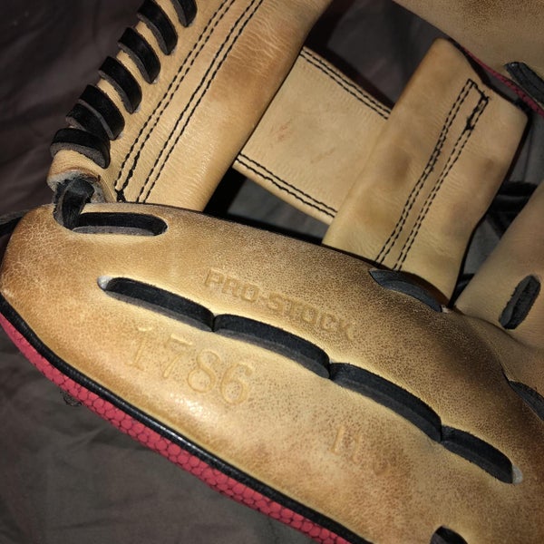 Wilson A2000 1786 Red Super Skin | SidelineSwap | Buy and Sell on ...