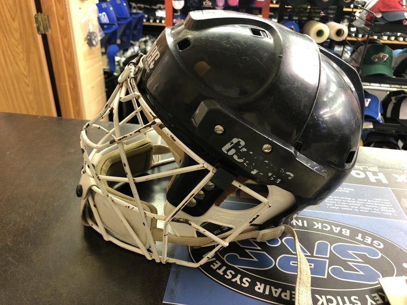 Cooper Goalie Mask W/HM30 cage | SidelineSwap | Buy and Sell on ...