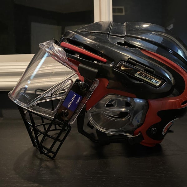 Medium Bauer 9500 Helmet W/Fishbowl | SidelineSwap | Buy and Sell on ...