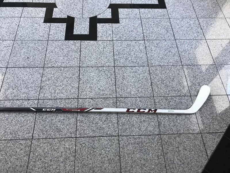 CCM RBZ Stage 2 Team Pro Stock Hockey Stick Grip 100 Flex Left H11 ...