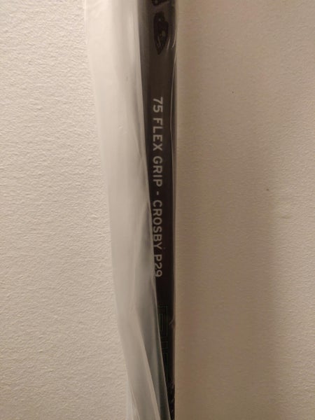 New Senior CCM Left Handed RibCor Trigger 4 PRO P29 Flex 75 ...