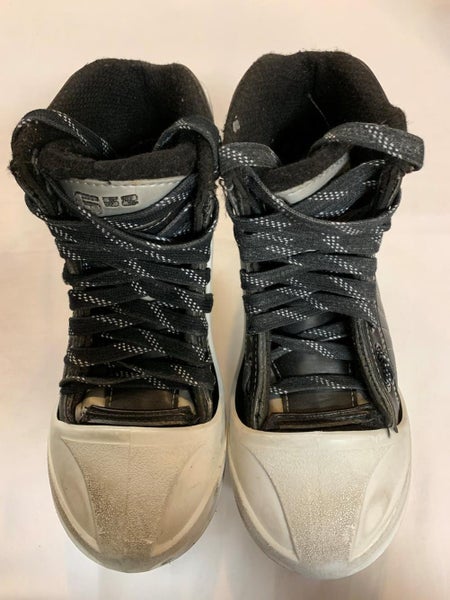 Used Ccm 652 Super Tacks Junior 04.5 Ice Skates Goalie | SidelineSwap ...