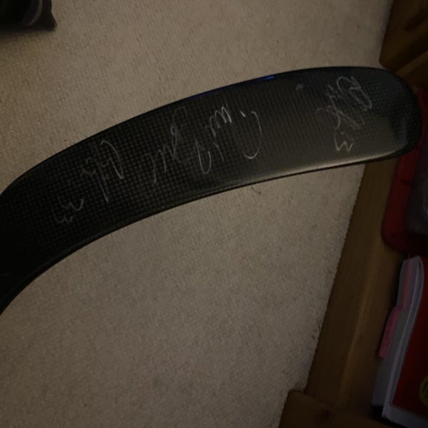 Mike Richards Game Used SIGNED BY 5Supreme One95 Hockey Stick ...
