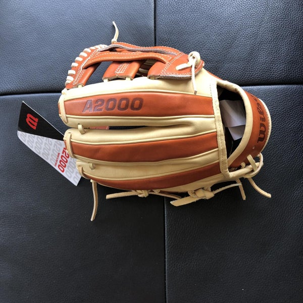 NWT Wilson GOM A2000 PP05 11.5" Baseball Glove | SidelineSwap | Buy and ...