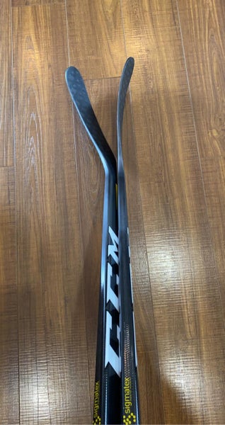 2 Pack - CCM AS2 PRO LH 75 flex P28M | SidelineSwap | Buy and Sell on ...