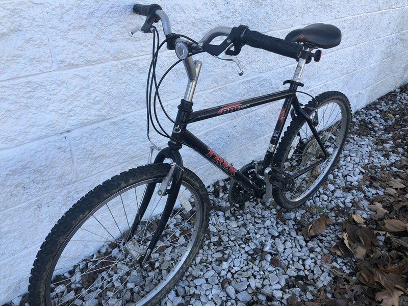 Trek 800 Sport Rigid Mountain Bike Large | SidelineSwap | Buy and Sell ...