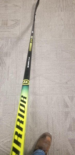 New Senior Warrior Left handed W88 Gaudreau 85 flex grip hockey stick ...