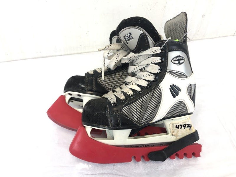 Used Ccm 152 Tacks Youth 10.0 Ice Hockey Skates | SidelineSwap | Buy ...