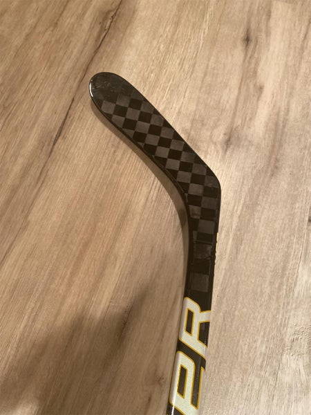 New Left Hand Gold Nexus Geo Toe P28 Lie 6 Pro Stock Hockey Stick ...