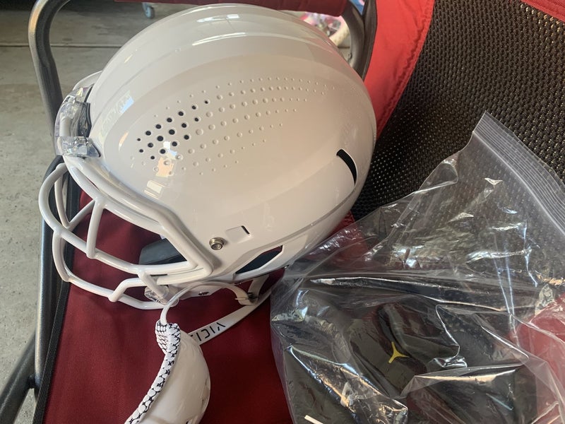 New Medium Vicis Helmet | SidelineSwap | Buy and Sell on SidelineSwap