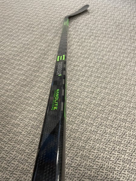 CCM Trigger 5 Pro 65 flex P90TM curve right hand stick | SidelineSwap ...