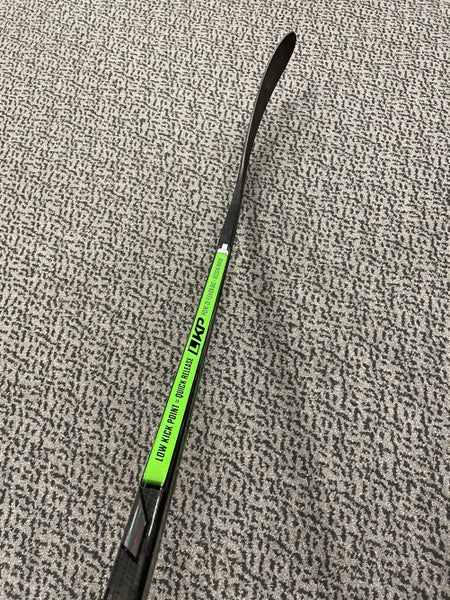 CCM Trigger 5 Pro 65 flex P28 Curve left hand stick | SidelineSwap ...