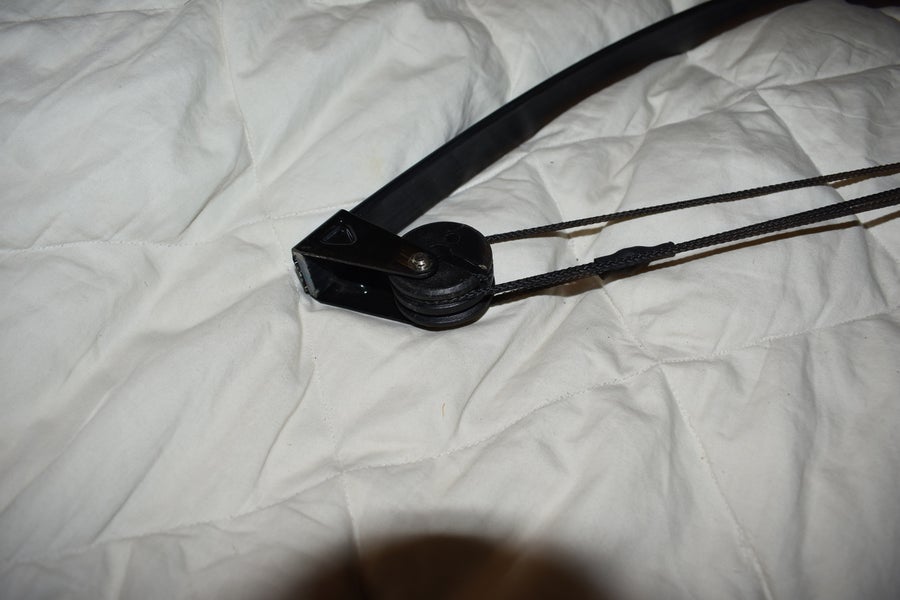 Barnett Lil' Banshee Compound Bow, Black | SidelineSwap | Buy and Sell ...