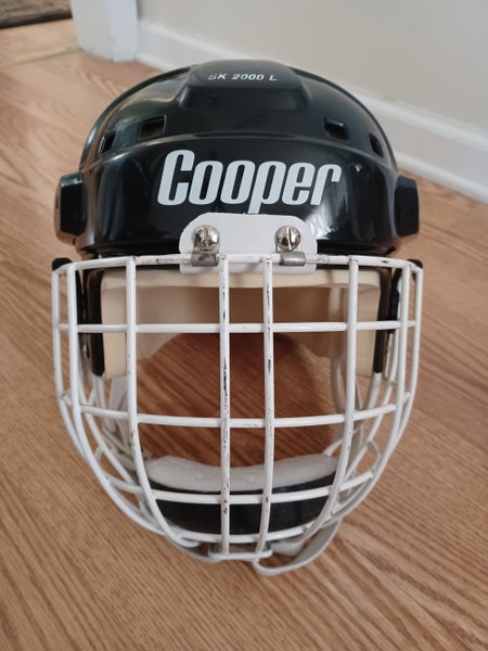 Senior Used Cooper SK 2000 L Goalie Mask | SidelineSwap | Buy and Sell ...