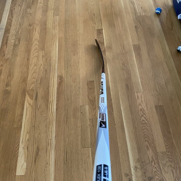 Bauer Vapor xxxx One-Piece Hockey Sticks Nike Senior PM9 Right ...