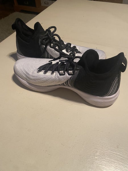 Under Armour Baseball Turfs (Bryce Harper) | SidelineSwap | Buy and ...