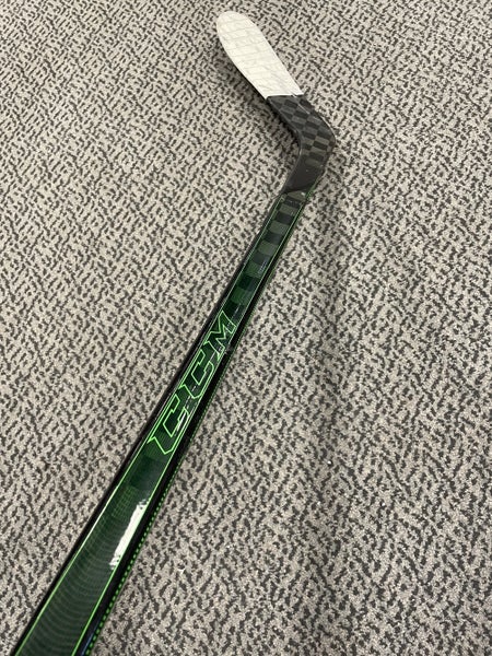 Used CCM Trigger 5 Pro 70 flex P28 left hand curve | SidelineSwap | Buy ...