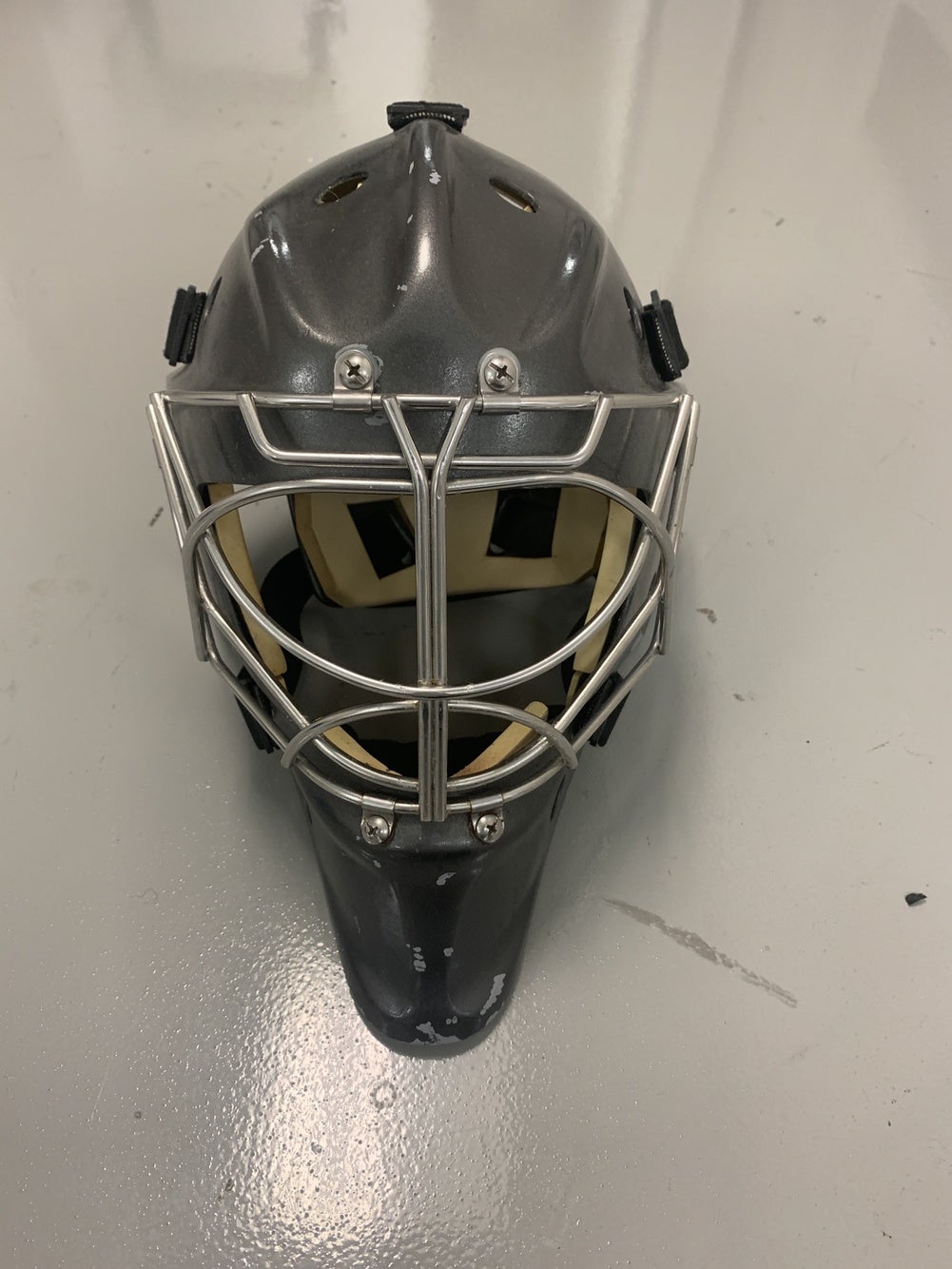 Used Itech 961 Goalie Mask With Original Bag | SidelineSwap
