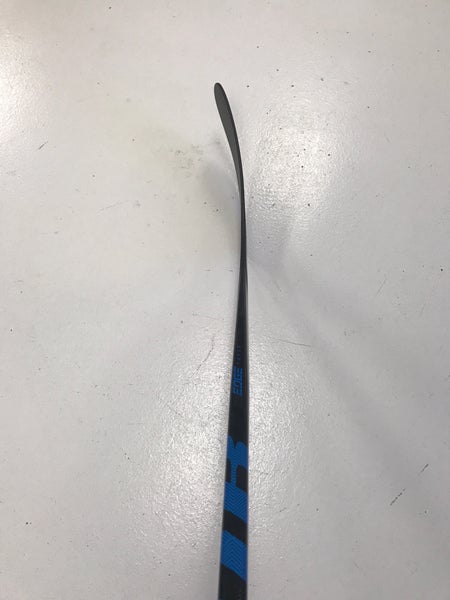 Warrior Covert QRE30 Hockey Stick 70 Flex W03 Pattern Right Shot ...