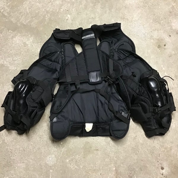 KOHO 570 Pro Goalie Chest - Large *like new* | SidelineSwap | Buy and ...