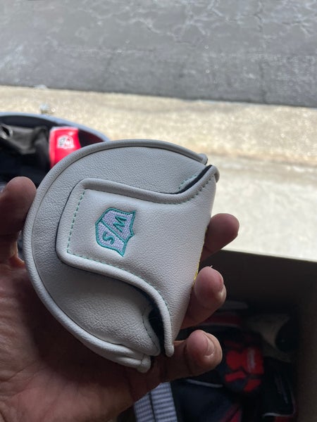 Wilson Staff PUTTER HEADCOVER new | SidelineSwap | Buy and Sell on ...