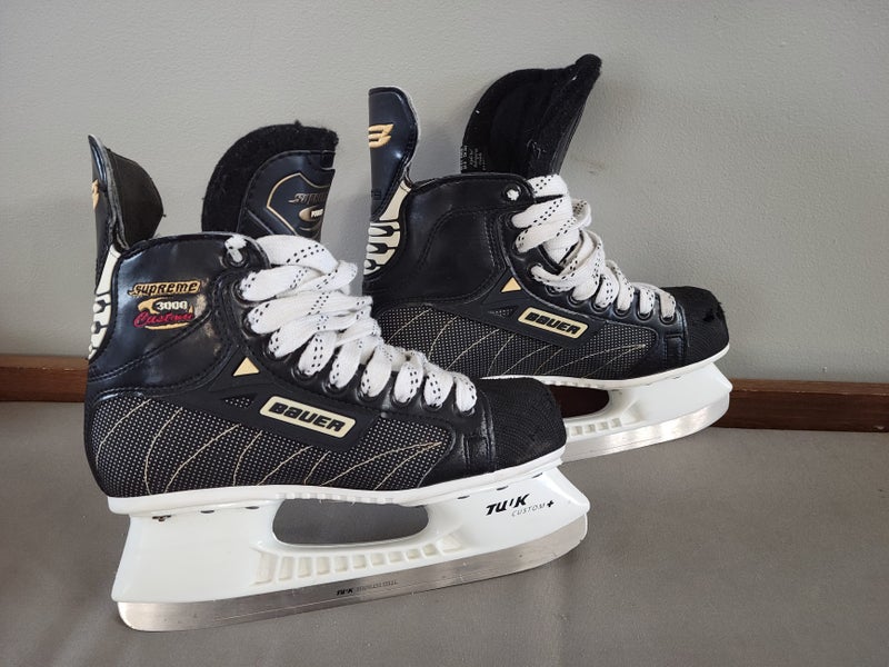 Senior Used Bauer Supreme 3000 Hockey Skates Regular Width Size 5.5 ...