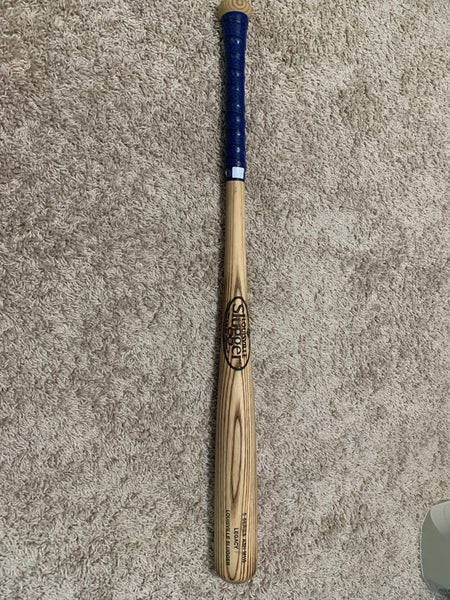 Wood (-3) 30 oz 33" 5 Series Ash M110 - Legacy Bat | SidelineSwap | Buy ...