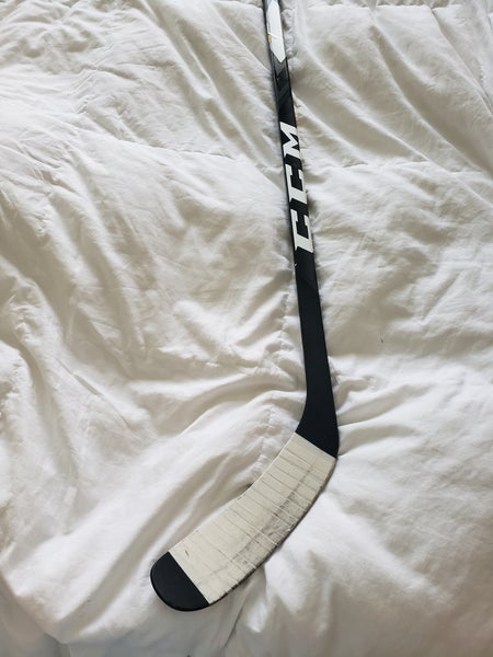 CCM P30 RH 85 Flex Tacks 9060 Hockey Stick | SidelineSwap | Buy and ...
