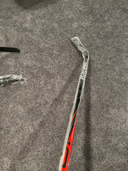 Pro Stock New Left Hand Bauer Vapor Flylite Hockey Stick P28M Pro Stock ...