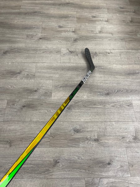 Bauer Supreme Adv 77 Flex P28 | SidelineSwap | Buy and Sell on SidelineSwap