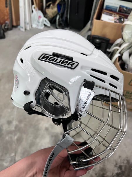 Like New Extra Large Bauer 9900 Helmet | SidelineSwap | Buy and Sell on ...