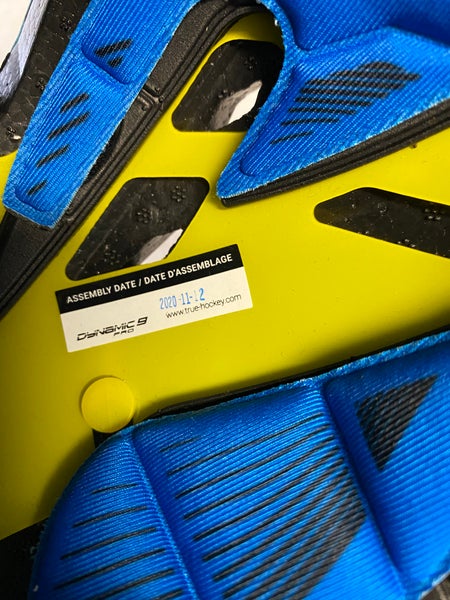 TRUE Dynamic 9 PRO Pro Stock Hockey Helmet Small Green 8892 ...