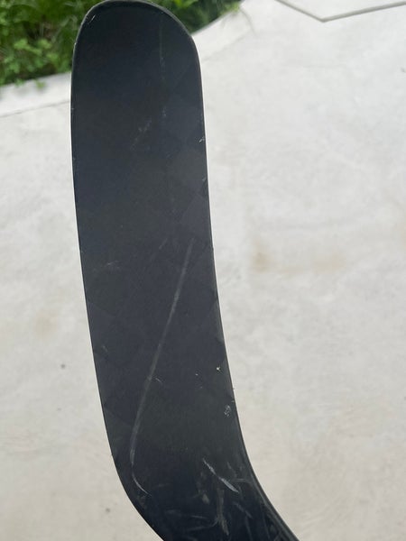 WILLIAM NYLANDER Pro Stock Supreme 2S Pro Hockey Stick | SidelineSwap ...