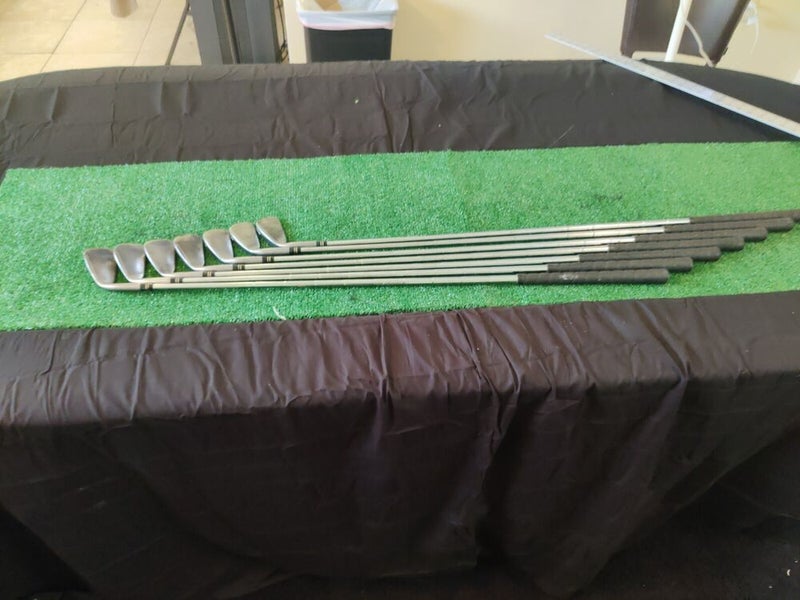 Cleveland Tour 2-9 Iron Set ( No 4) Steel Shaft | SidelineSwap | Buy ...