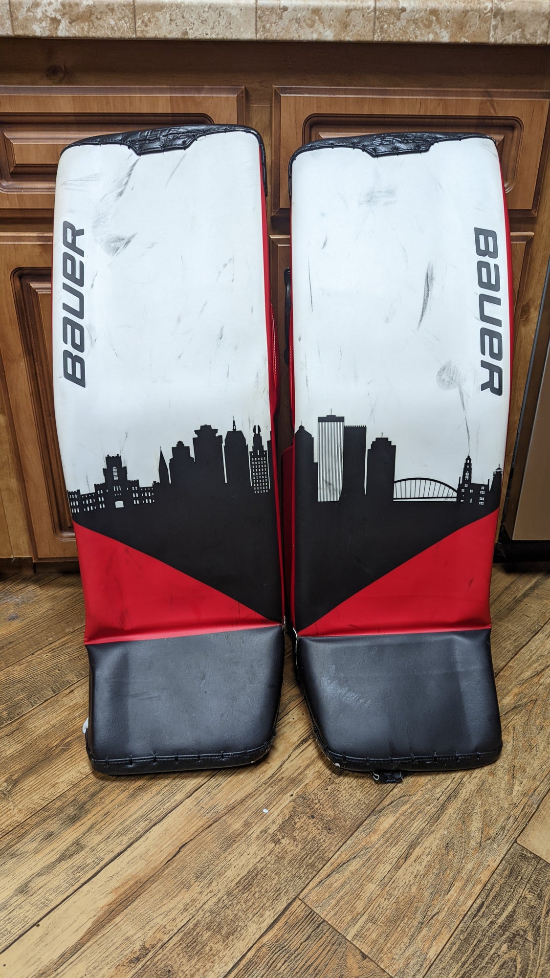 Used 35" Large Bauer Ultrasonic Digiprint Goalie Leg Pads Pro Stock ...