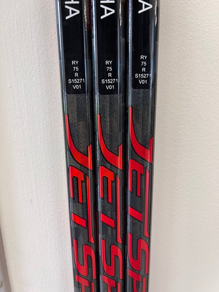 *Like New* 3 Pack Ccm Jetspeed Ft4 Pro P90 75 Flex | SidelineSwap | Buy ...