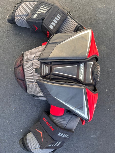 Used Small CCM Extreme Flex Shield E2.9 Goalie Chest Protector ...