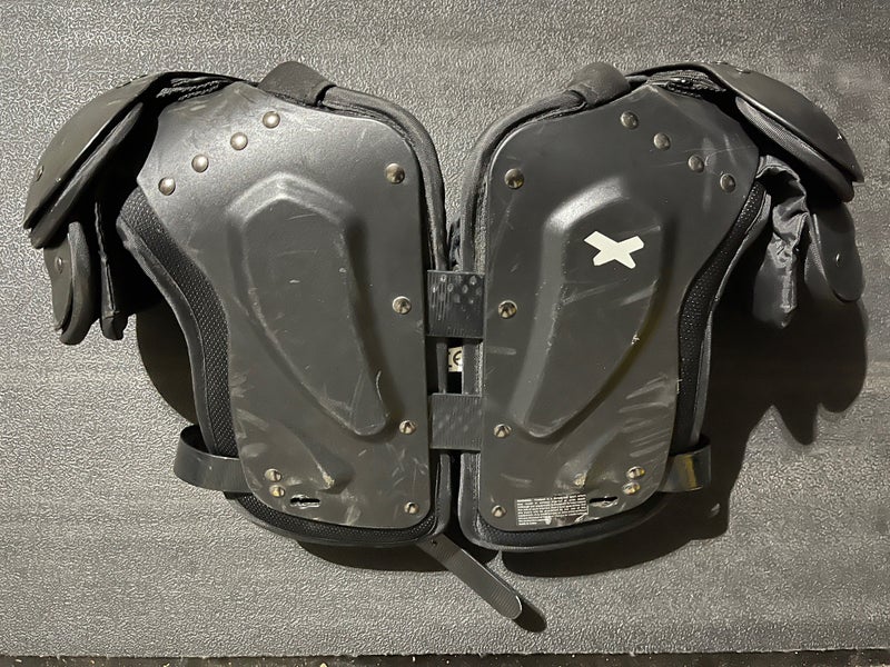 Youth Xenith Flyte Shoulder Pads | SidelineSwap | Buy and Sell on ...