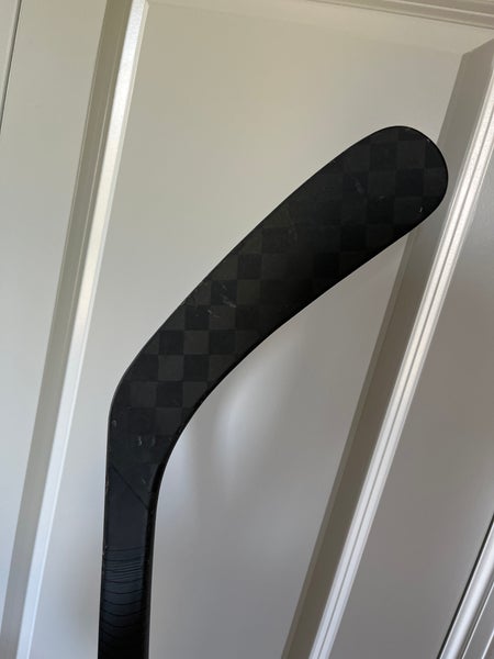 Senior Right Handed P29 Trigger 6 Pro Hockey Stick | SidelineSwap | Buy ...