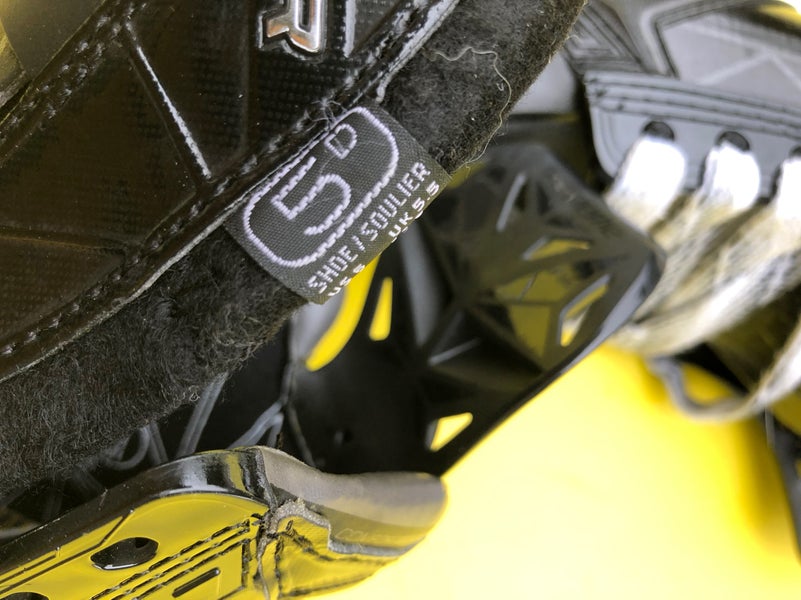 Junior New Bauer SUPREME 1S LE LIMITED EDITION Hockey Skates Regular ...