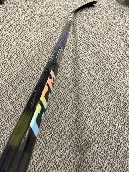 CCM Trigger 7 Pro 70 flex P28 curve left hand stick | SidelineSwap ...