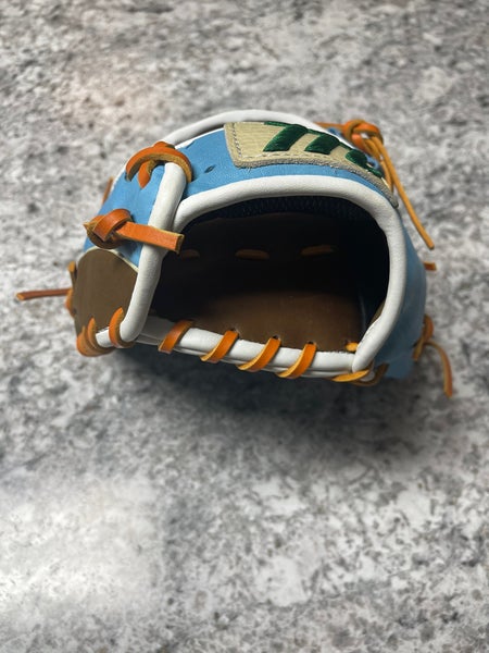 Marucci Wild Card 11.75 Single Post Baseball Glove | SidelineSwap | Buy ...