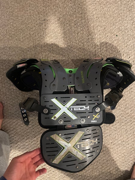 SuperSkill Xtech Shoulderpads with backplate | SidelineSwap | Buy and ...